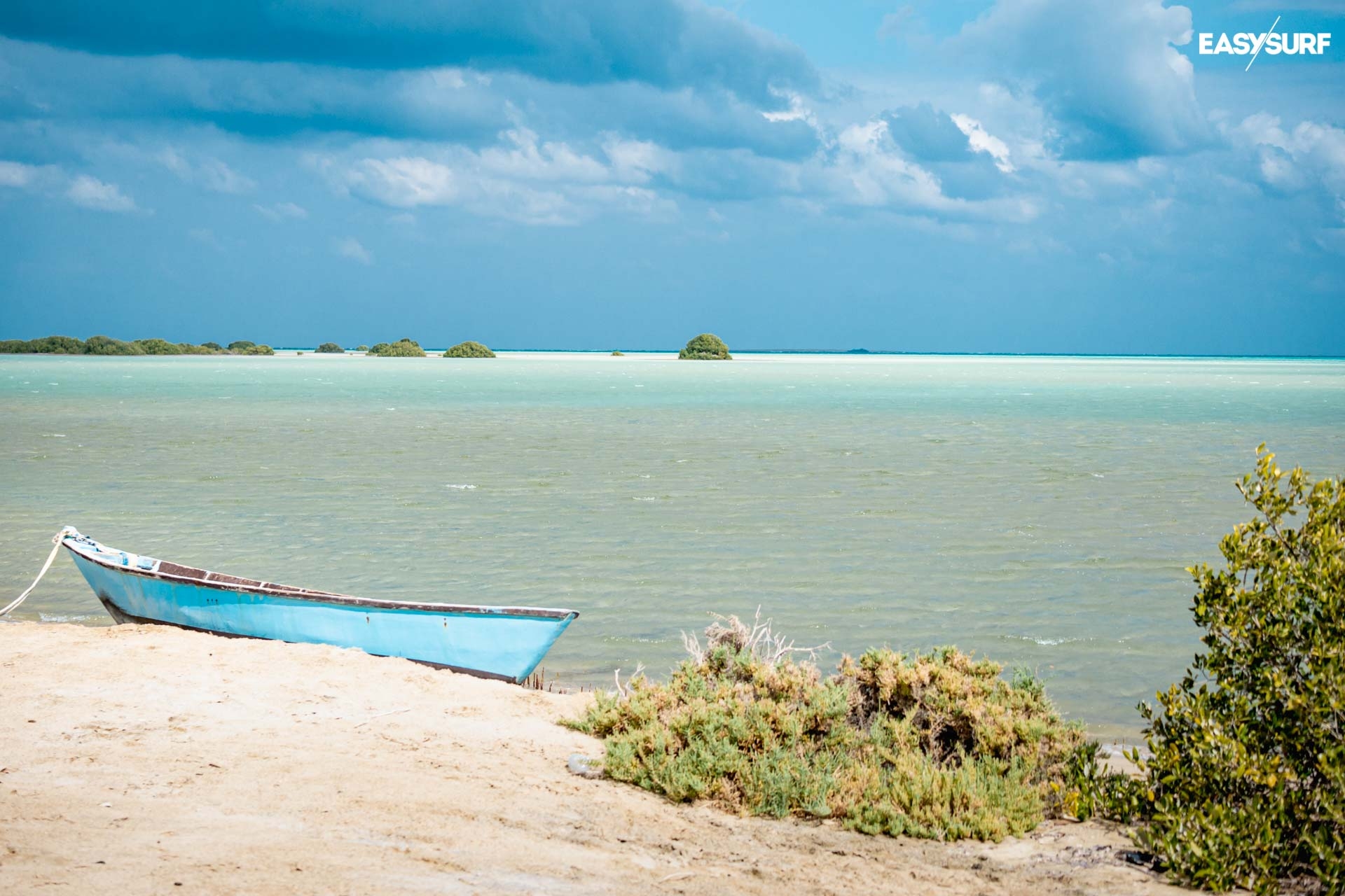 Z dala od turystów - nowy kierunek na kite wyjazdy - Blog EASY SURF